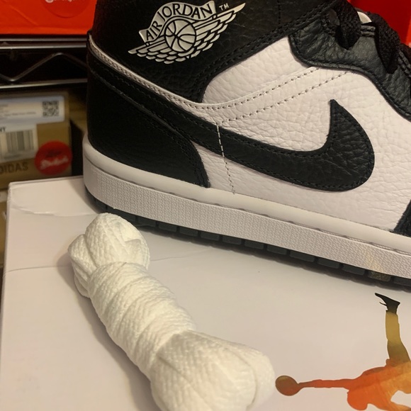 Jordan | Shoes | Nike Air Jordan Mid Se Homage Black White Split Shoes ...